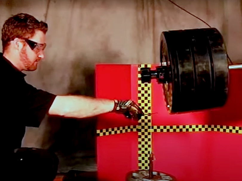 Testing the Whip of the Rogue OLY Bar | Rogue Fitness Canada